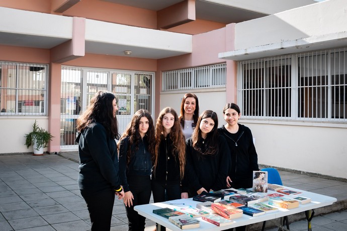 Δανεισμός βιβλίων από τη βιβλιοθήκη του σχολείου μας - ΓΥΜΝΑΣΙΟ ΑΓΙΟΥ ...